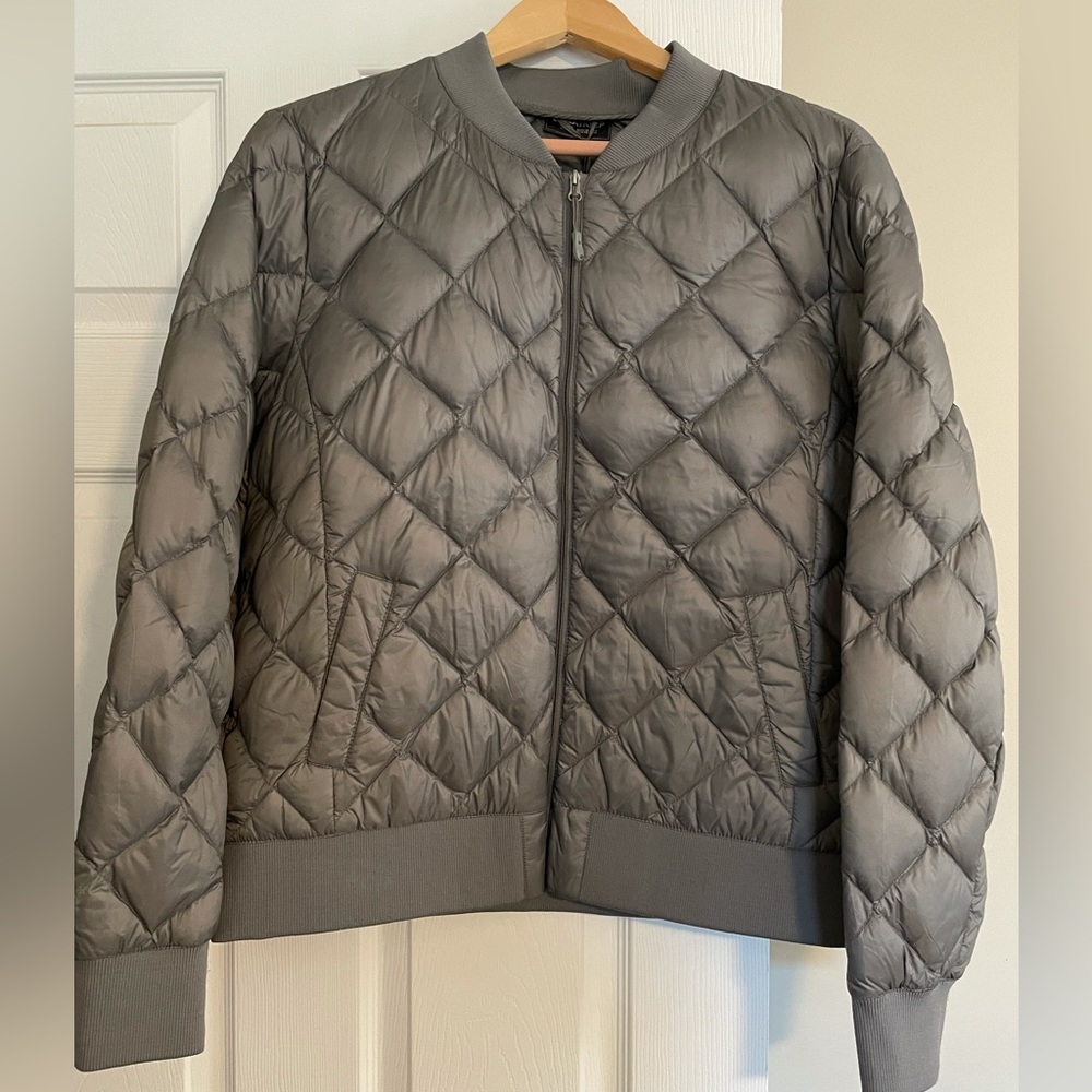 Heatkeeper Gray Puffer Jacket. - Gem
